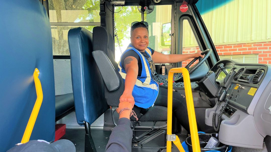 Employee Shuttle Charter Services in Columbia, MO - DS Bus Lines, Inc.